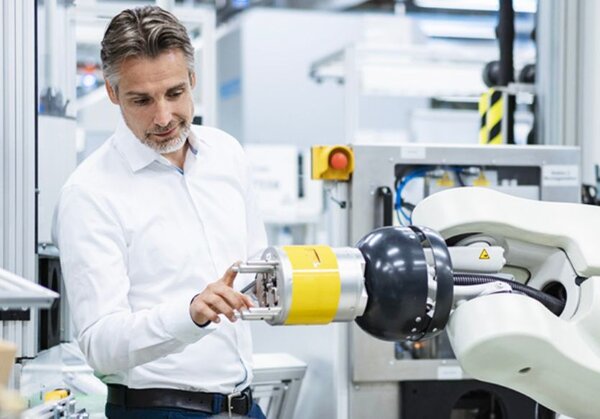 Microcontroller for high-end industrial equipment - Robotics and ...